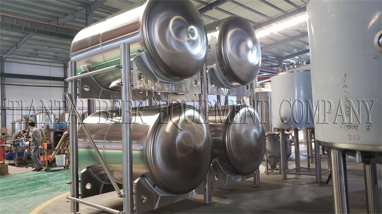 2000L Horizontal Bright Beer Tank With Mirror Surface | TIANTAI® 1 ...