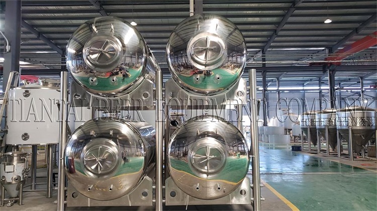 2000L Horizontal Bright Beer Tank With Mirror Surface | TIANTAI® 1 ...