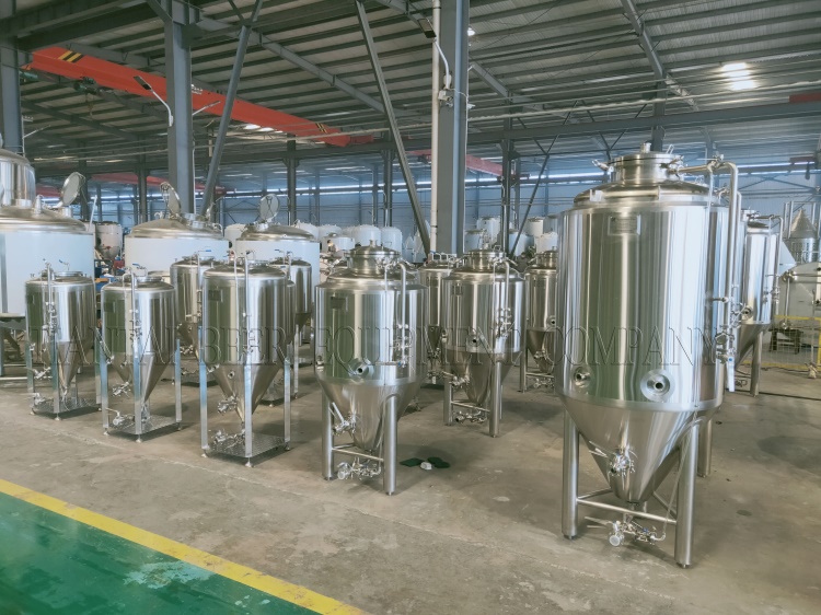 Customized small beer fermentation tank | TIANTAI® 1-200hl Micro Beer ...